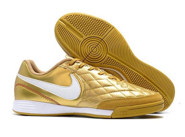 Tenis Nike R10 Dorado